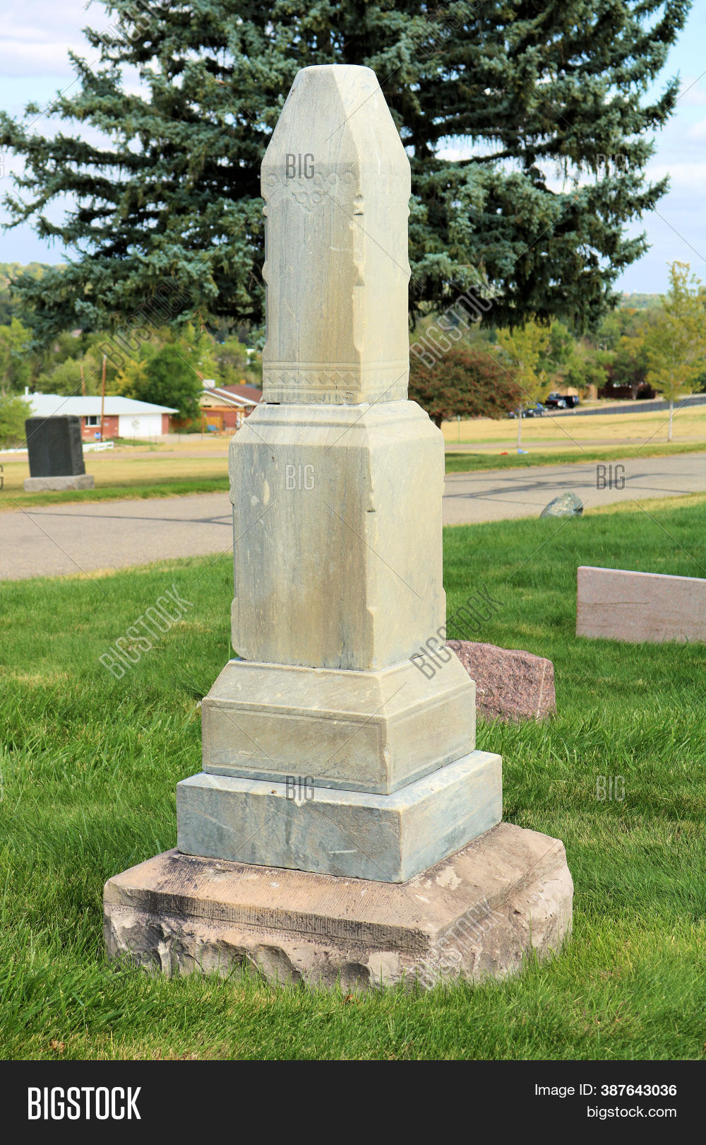 Vintage Headstone Image & Photo (Free Trial) | Bigstock