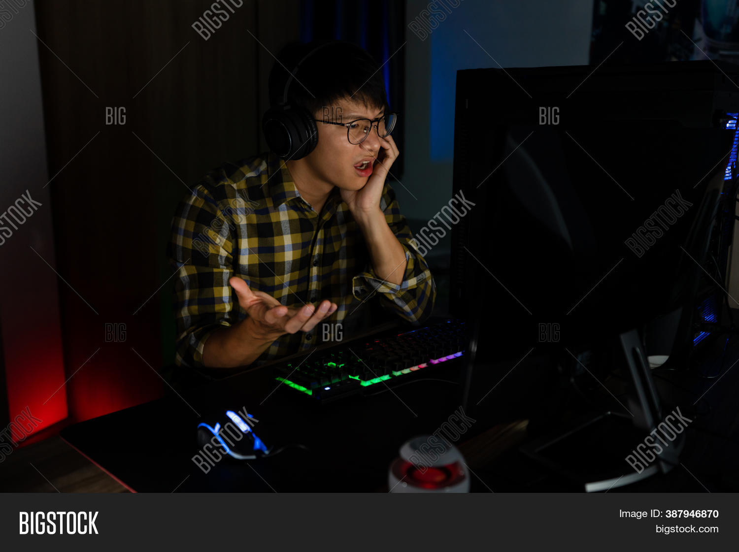 Asian Man Gamer Image & Photo (Free Trial) | Bigstock