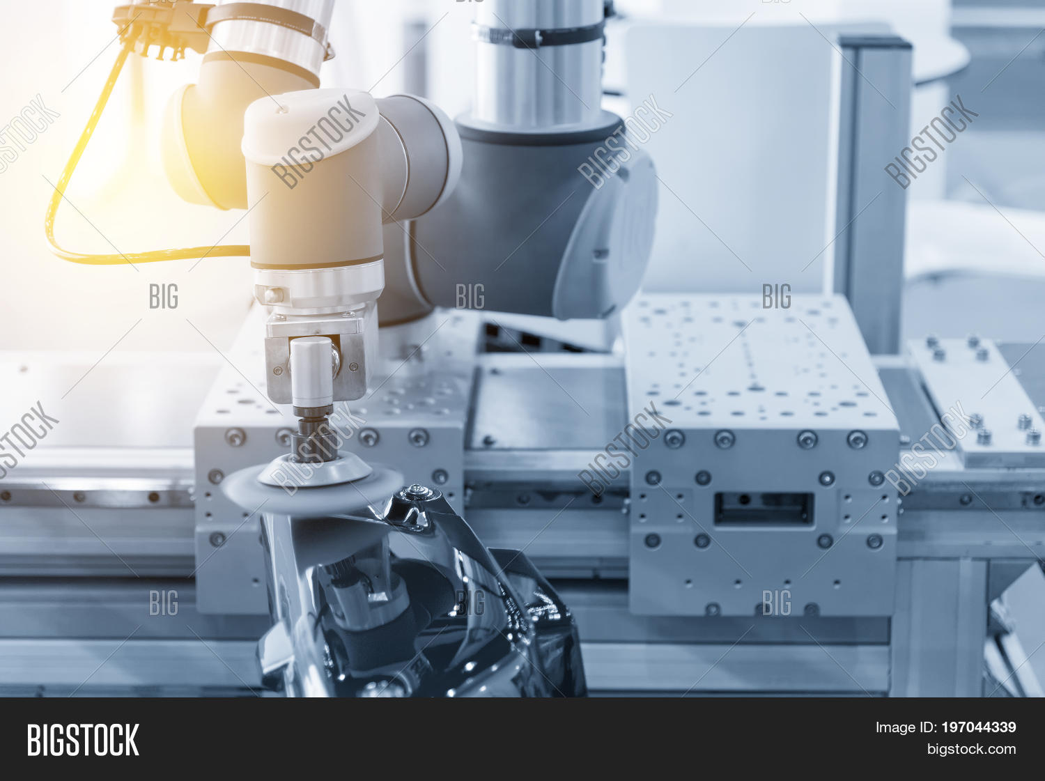 Robot Arm Polishing Image & Photo (Free Trial) | Bigstock