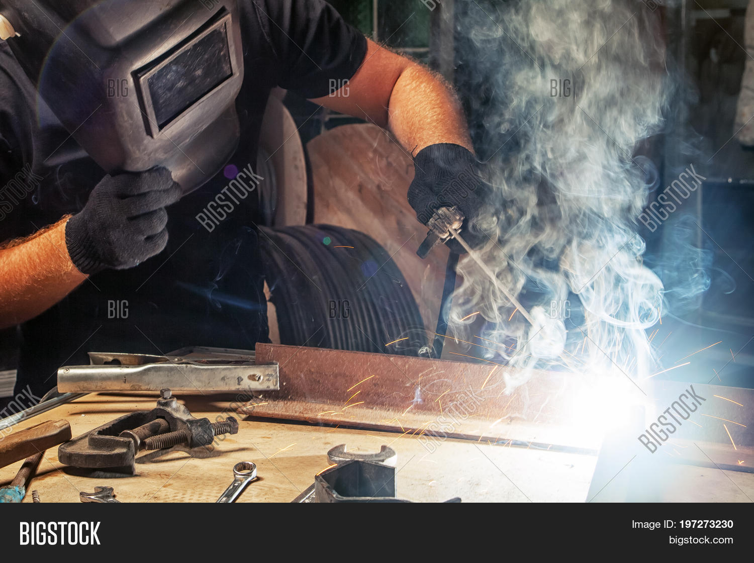 Imagen y foto Bald Strong Man (prueba gratis) | Bigstock