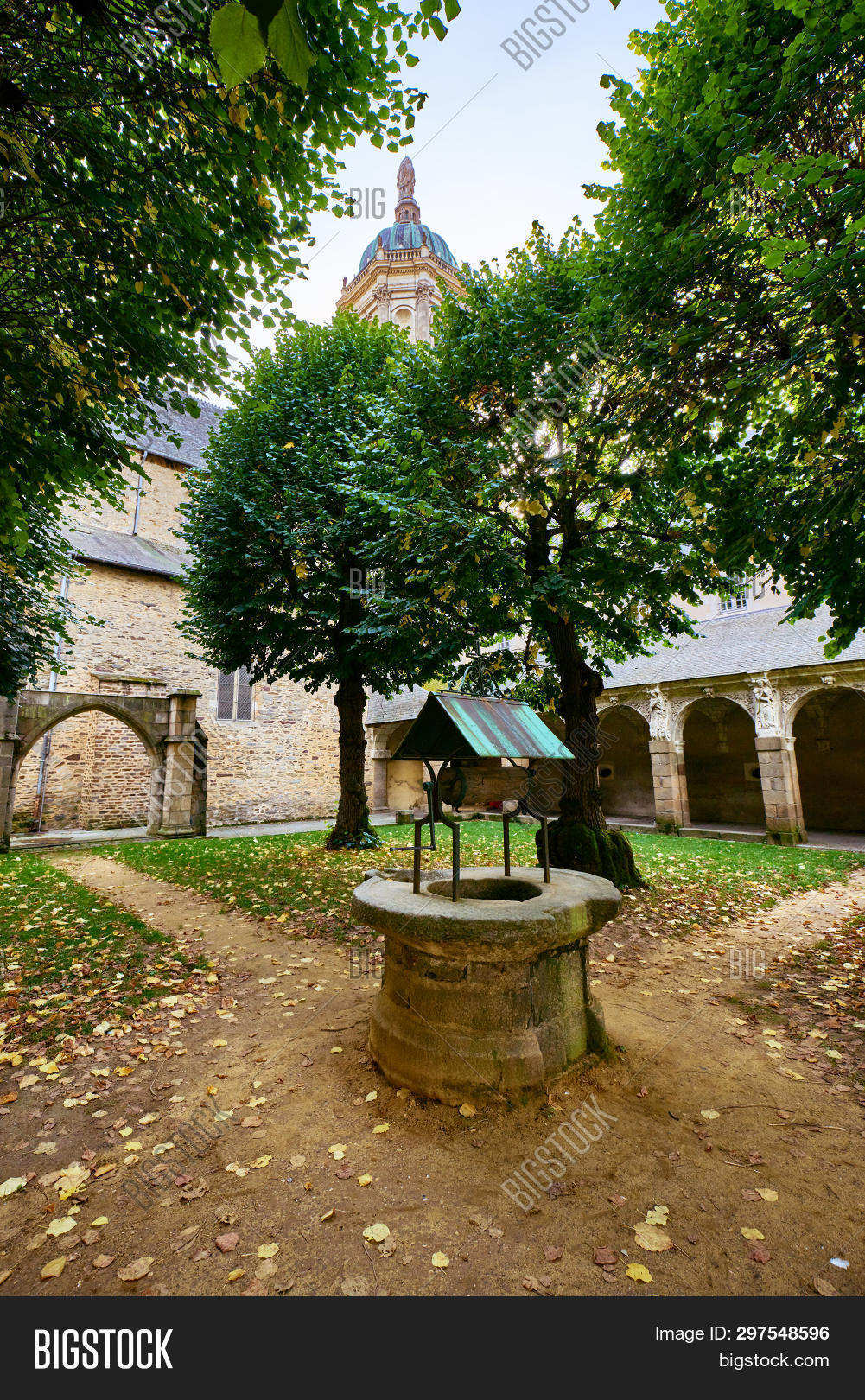 Thabor Park (le Parc Image & Photo (Free Trial) | Bigstock