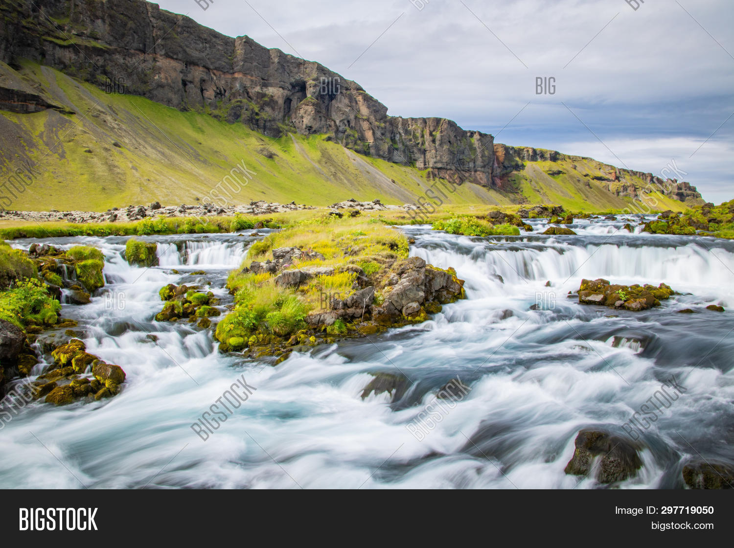 Powerful Magestic Image & Photo (Free Trial) | Bigstock