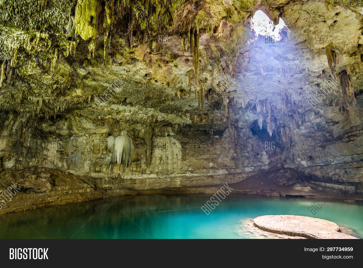 Cenote Suytun, Pit Image & Photo (Free Trial) | Bigstock