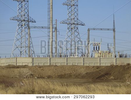 Outdoor Electrical Substation High Voltage. Transformer Substation High ...