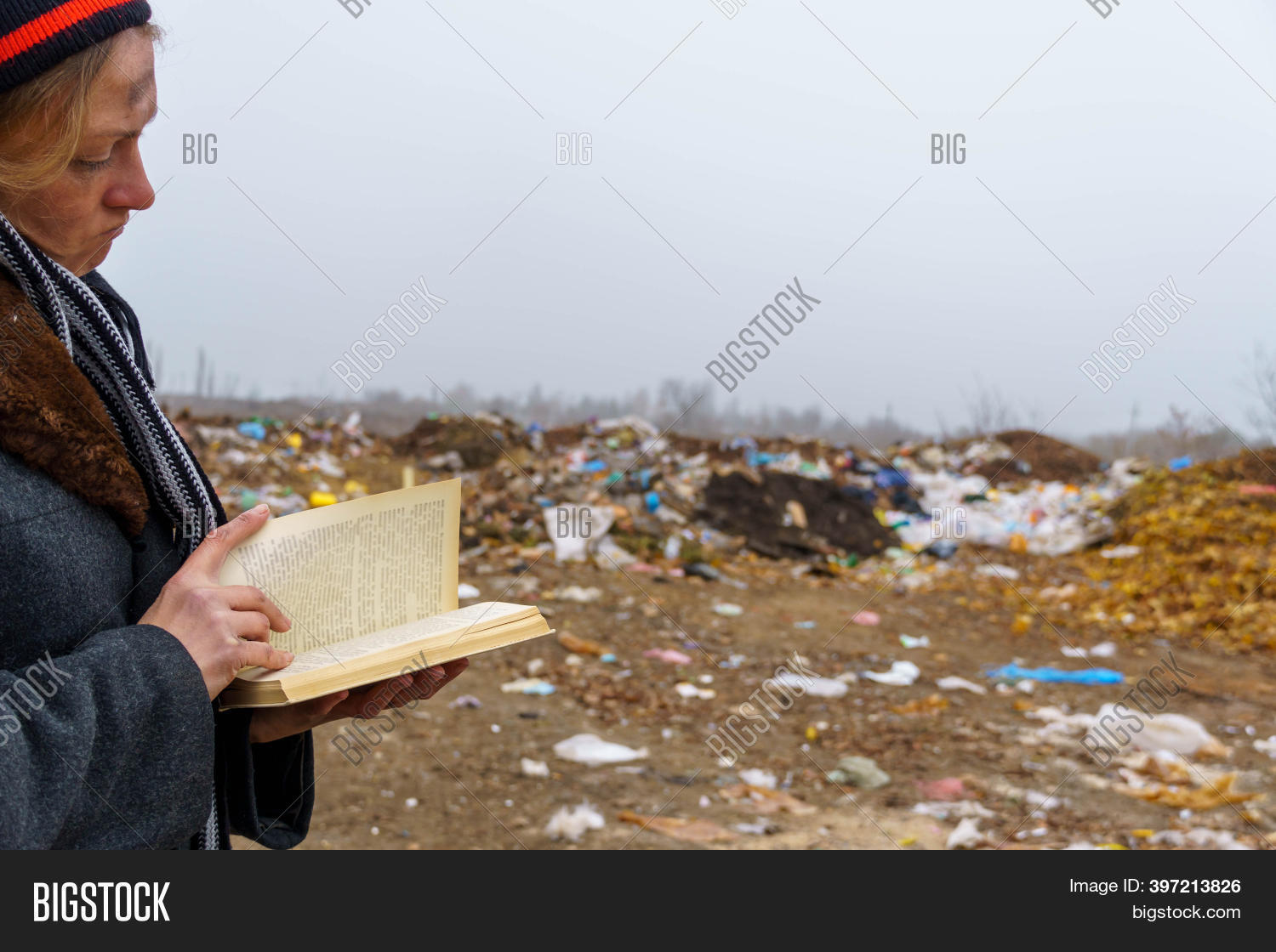 Homeless Woman Reads Image & Photo (Free Trial) | Bigstock