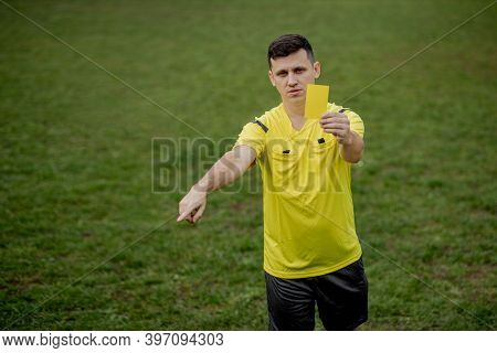 Angry Football Referee Image & Photo (Free Trial) | Bigstock