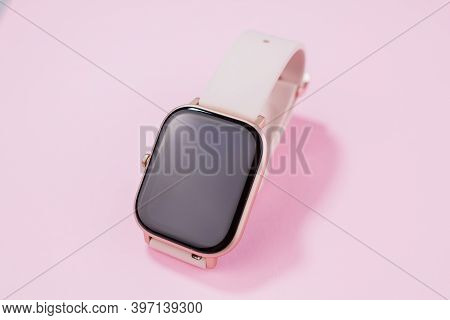 Women Smart Watch On Image & Photo (Free Trial) | Bigstock