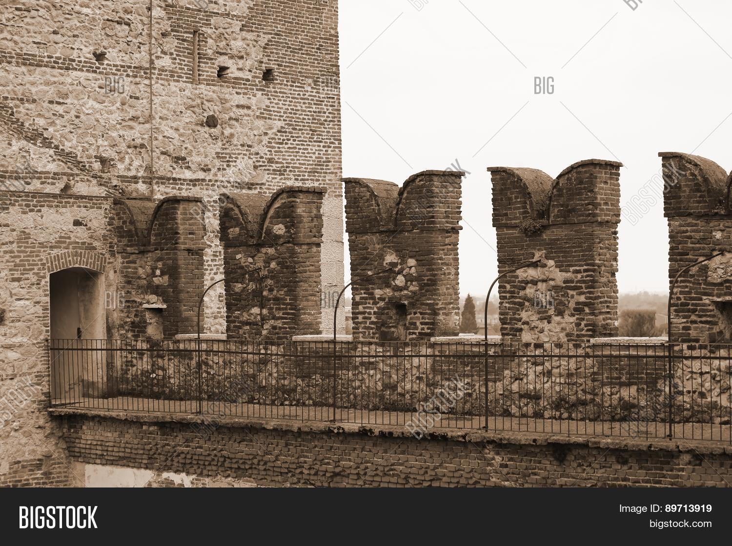 Battlements Castle On Image & Photo (Free Trial) | Bigstock