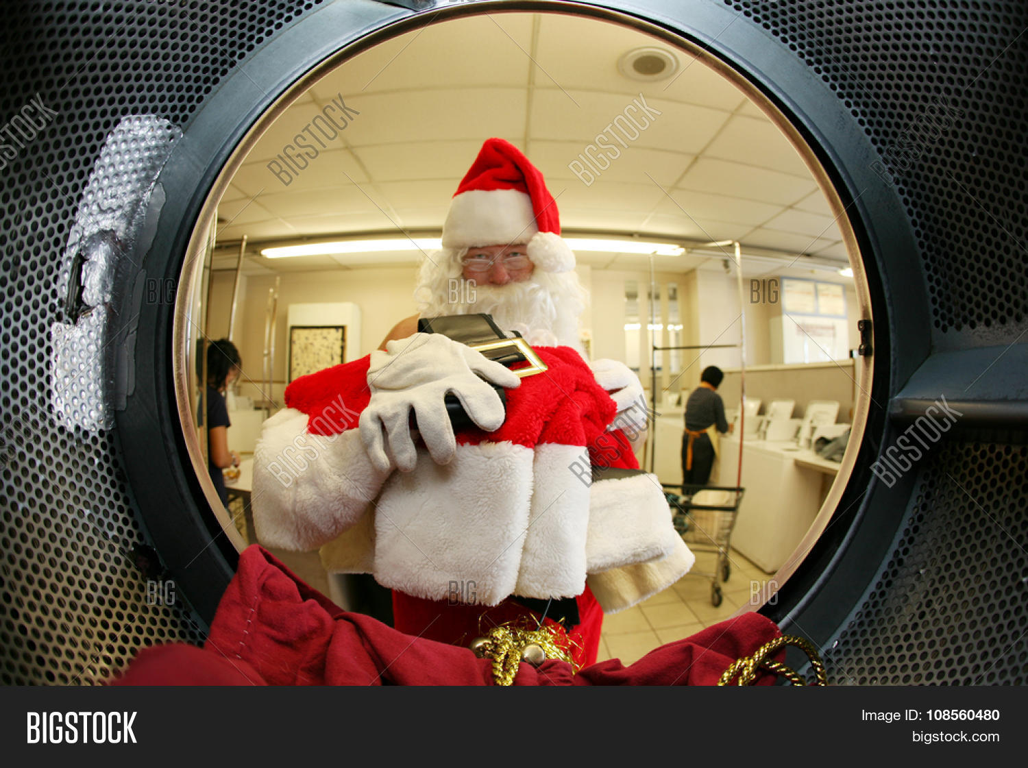 Santa Claus Washes His Image & Photo (Free Trial) | Bigstock