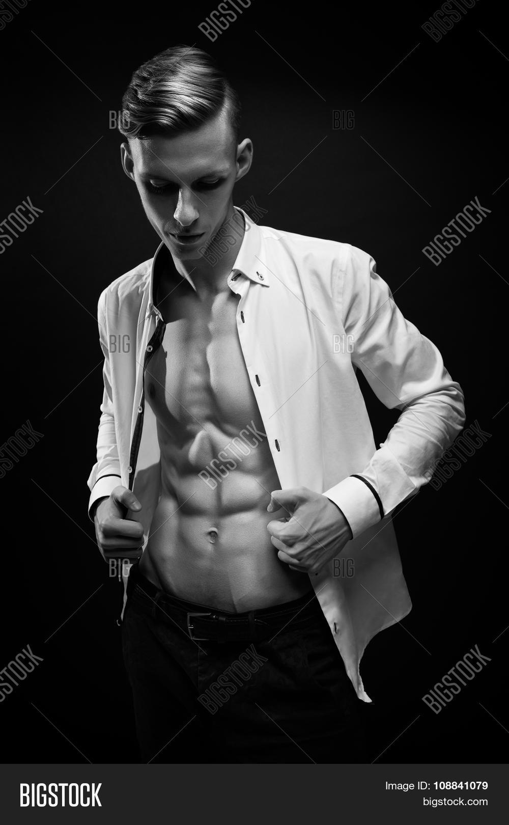 Young Athletic Man Image & Photo (Free Trial) | Bigstock