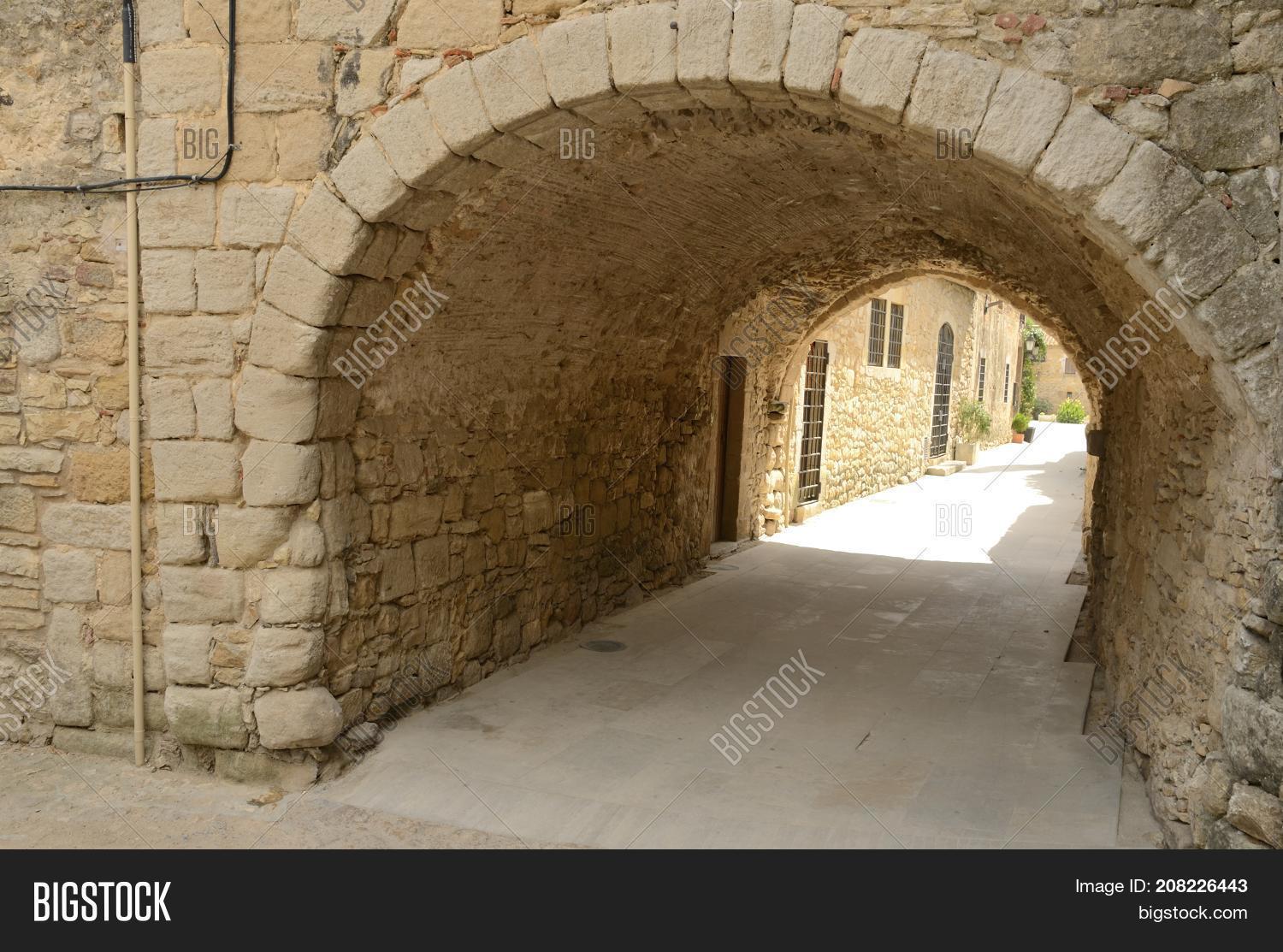 Archway Medieval Image & Photo (Free Trial) | Bigstock