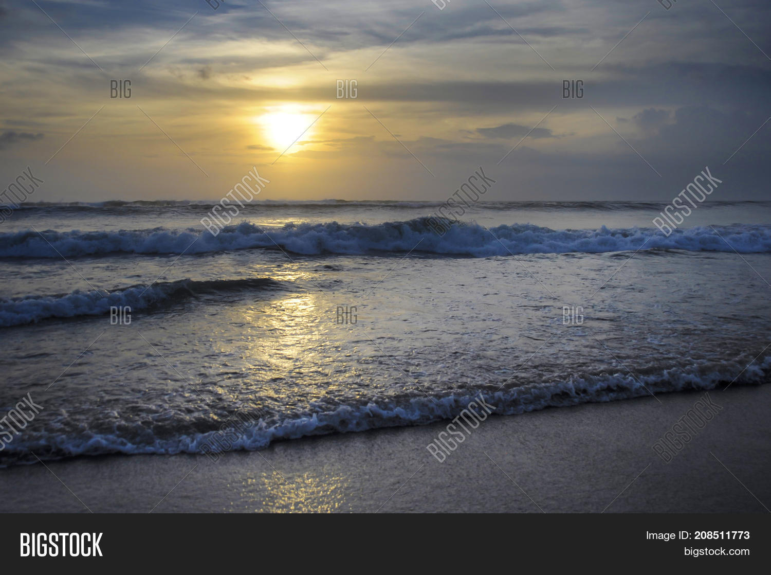 Amazing Beautiful Sea Image & Photo (Free Trial) | Bigstock