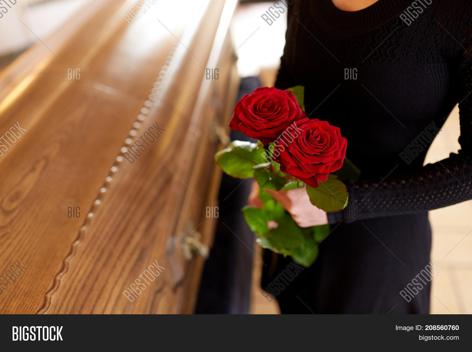 People Mourning Image & Photo (Free Trial) | Bigstock
