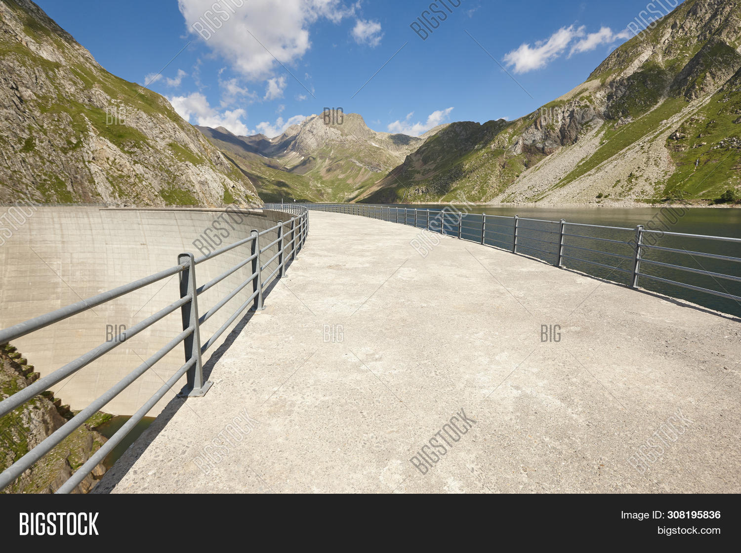 Llauset Dam Aragon. Image & Photo (Free Trial) | Bigstock
