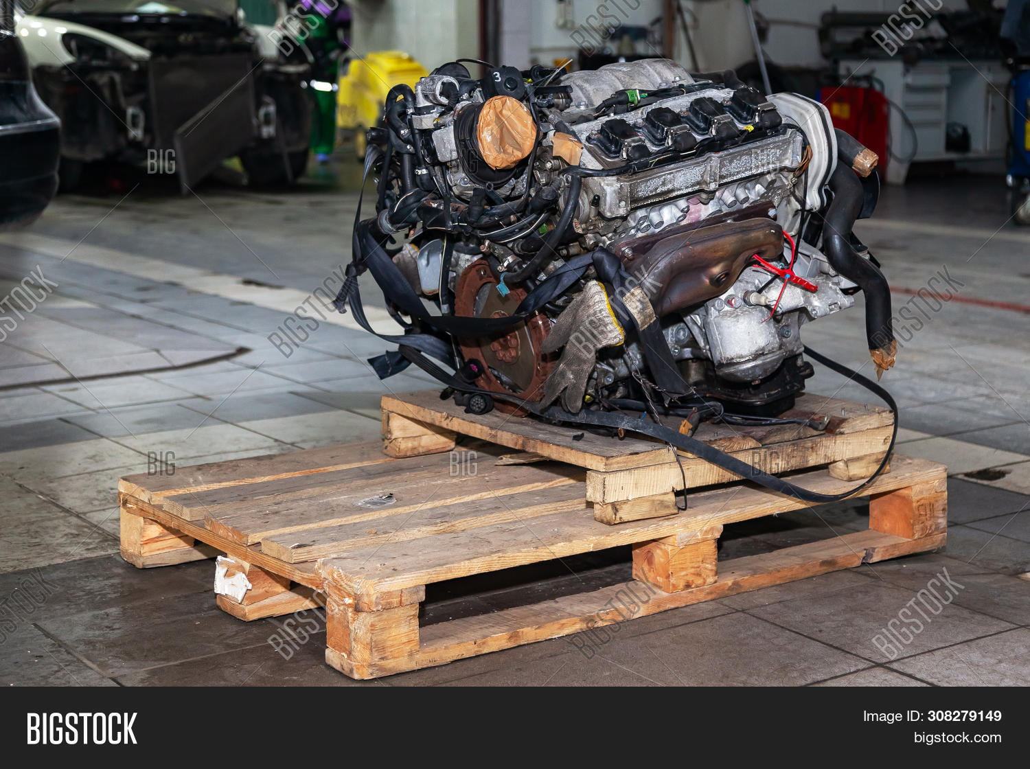 Replacement Engine Image & Photo (Free Trial) | Bigstock