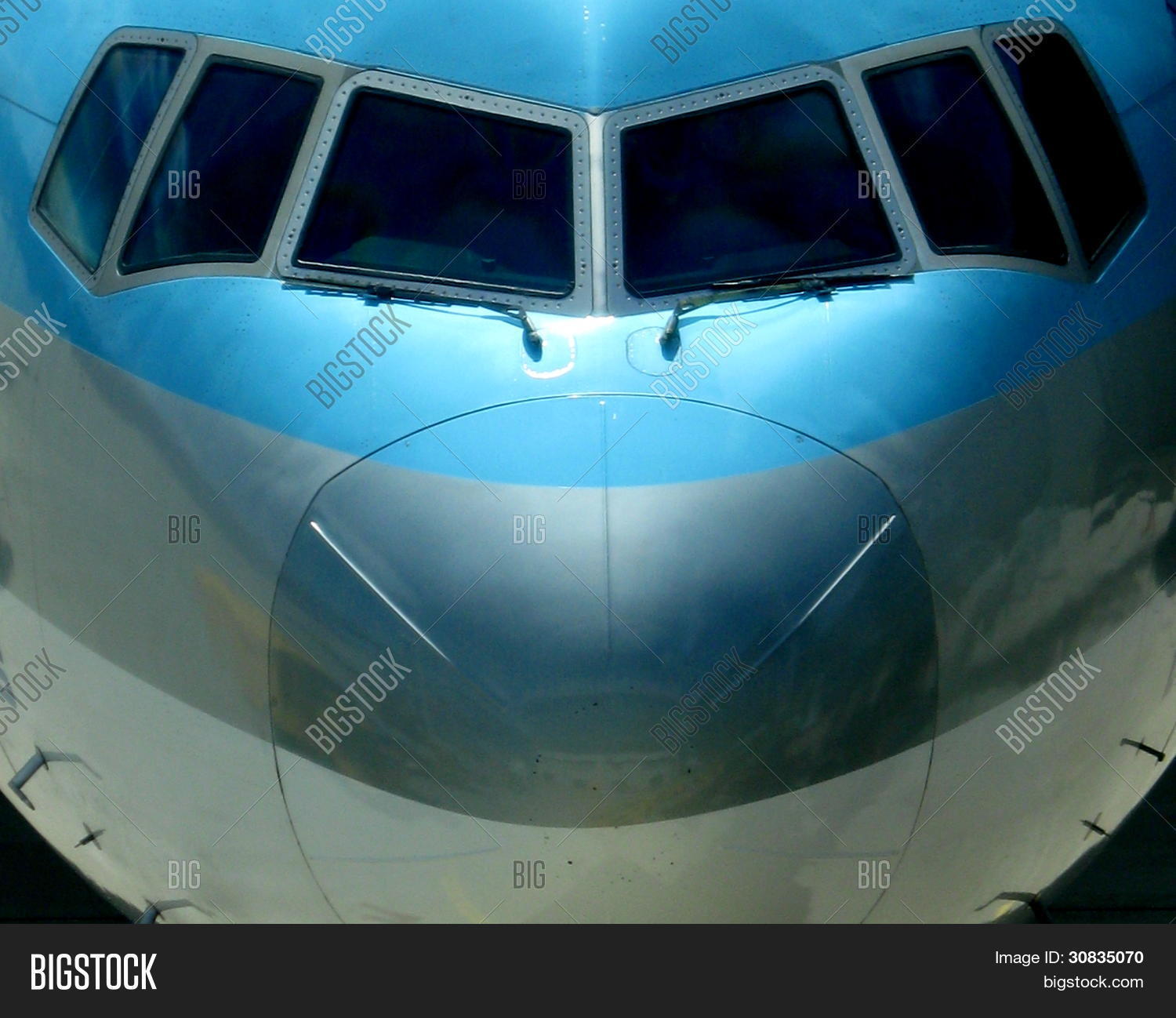 Front Jet Airliner Image & Photo (Free Trial) | Bigstock