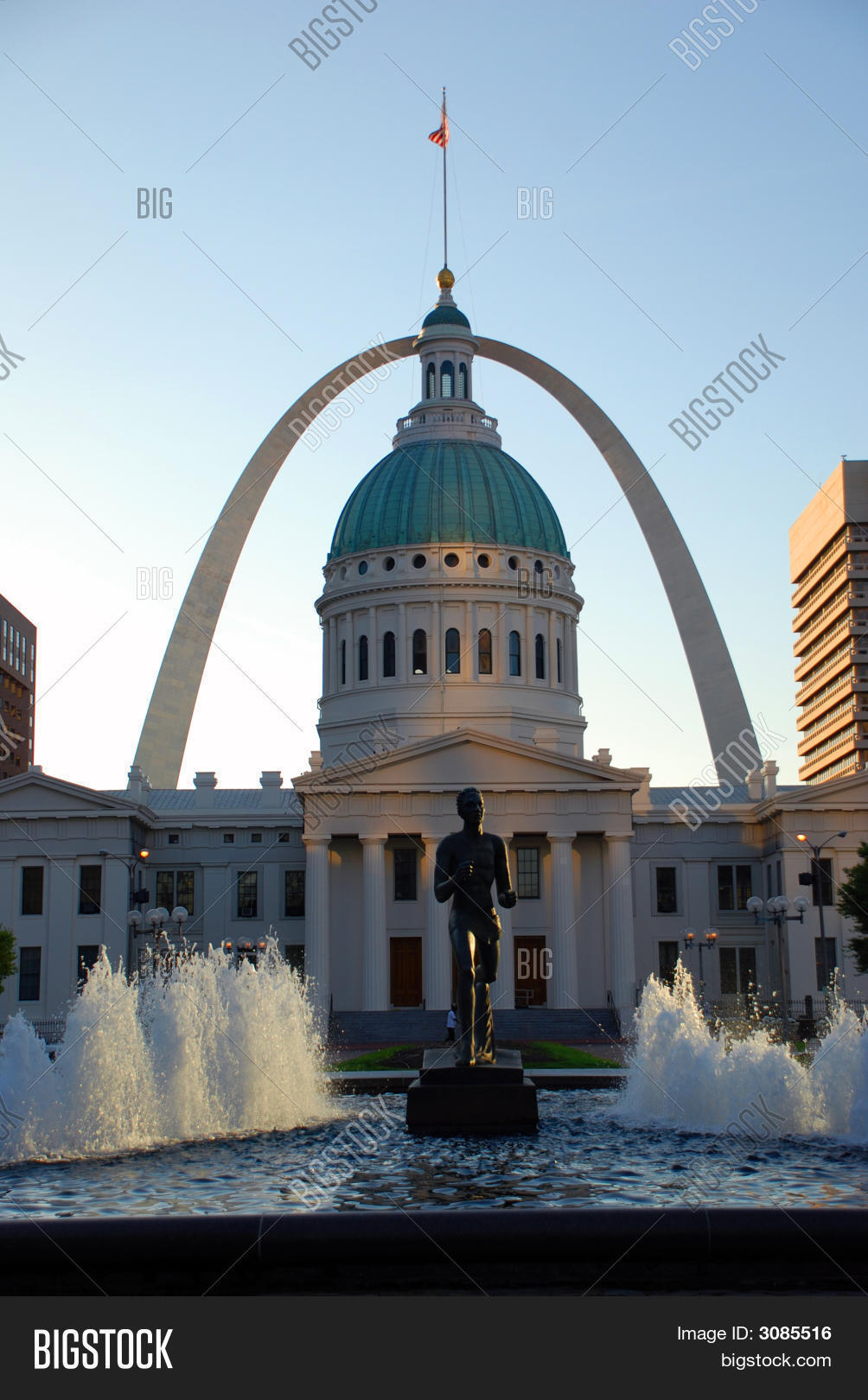Gateway Arch Old Court Image & Photo (Free Trial) | Bigstock