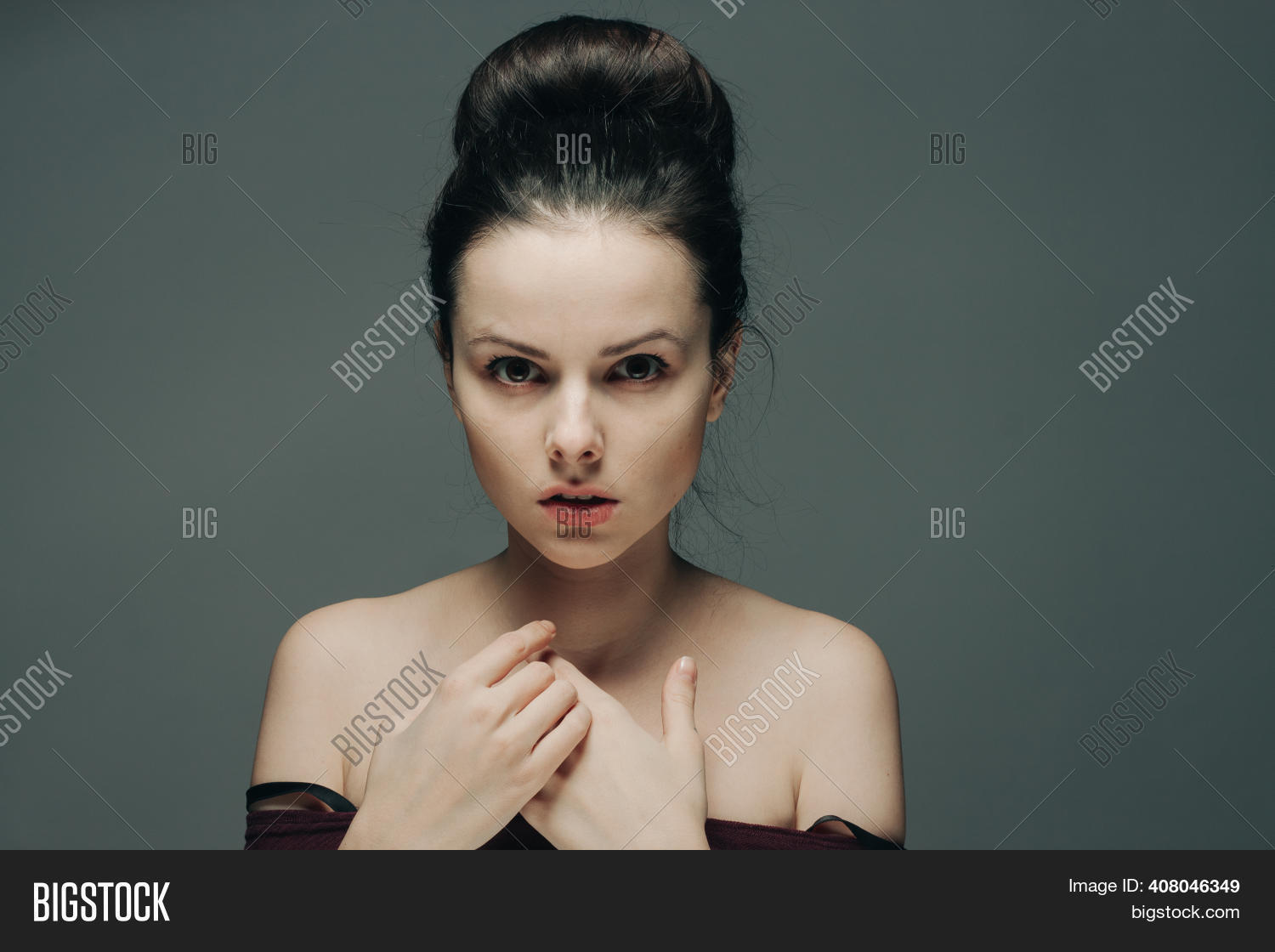 Woman Bare Shoulders Image & Photo (Free Trial) | Bigstock