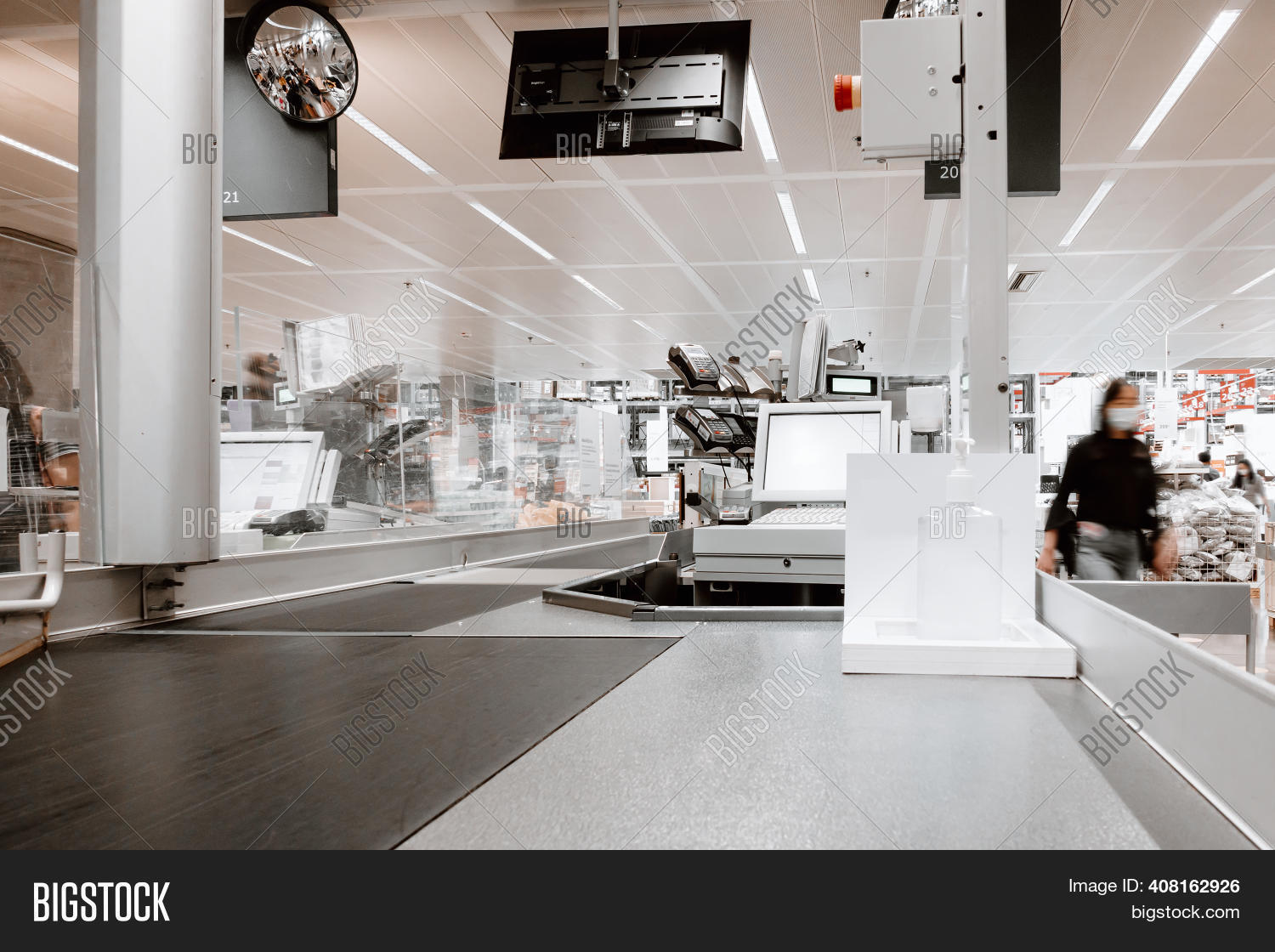 Cashier Counter Image & Photo (Free Trial) | Bigstock