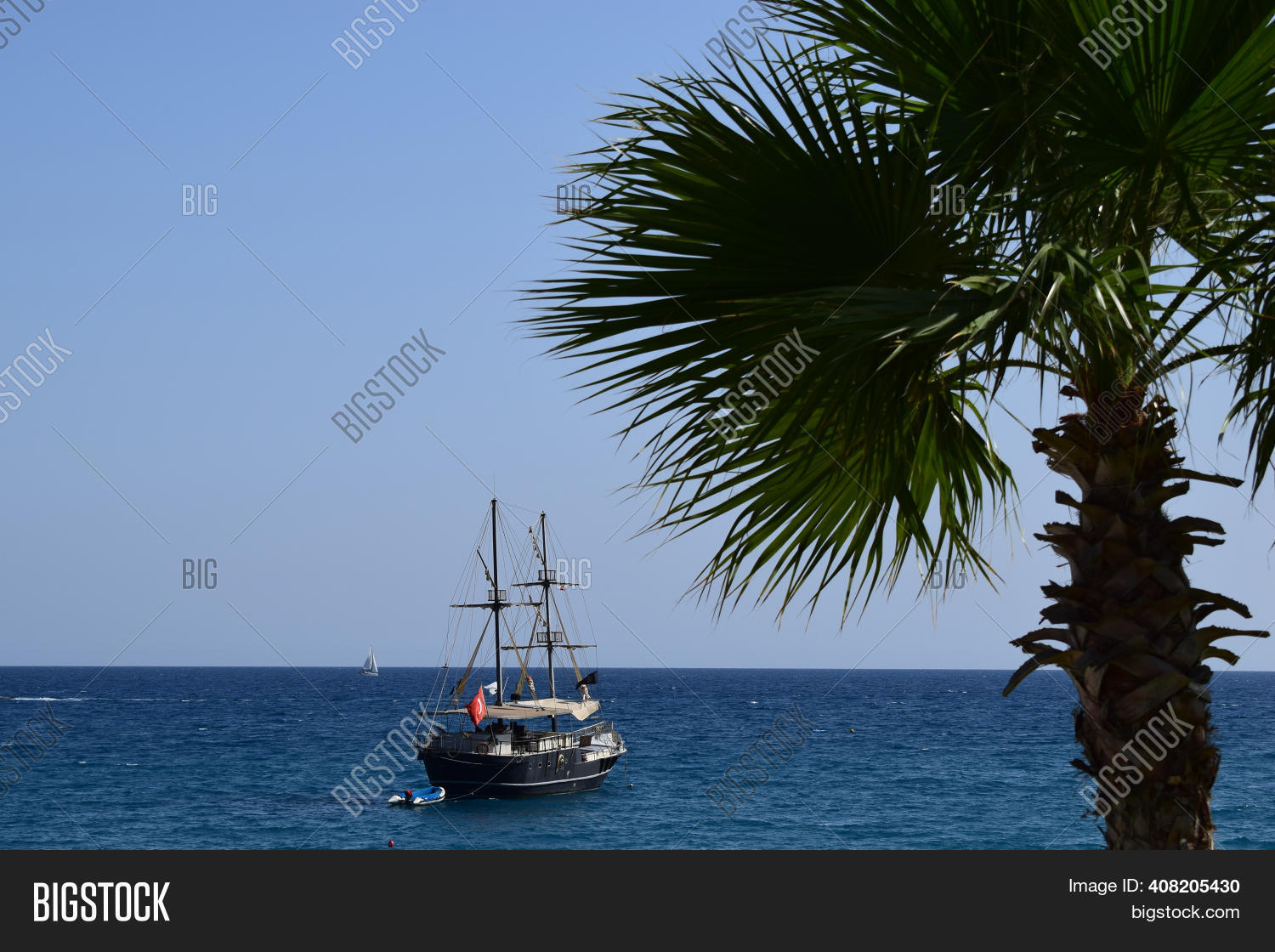 Old Pirate Ship Image & Photo (Free Trial) | Bigstock