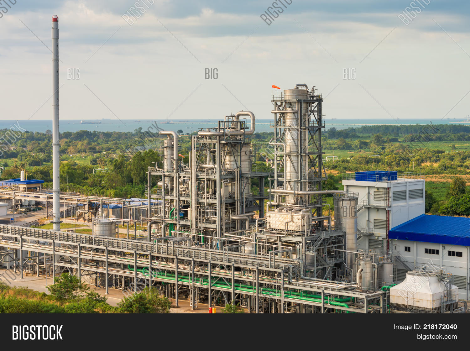 Pipeline Refinery Image & Photo (Free Trial) | Bigstock