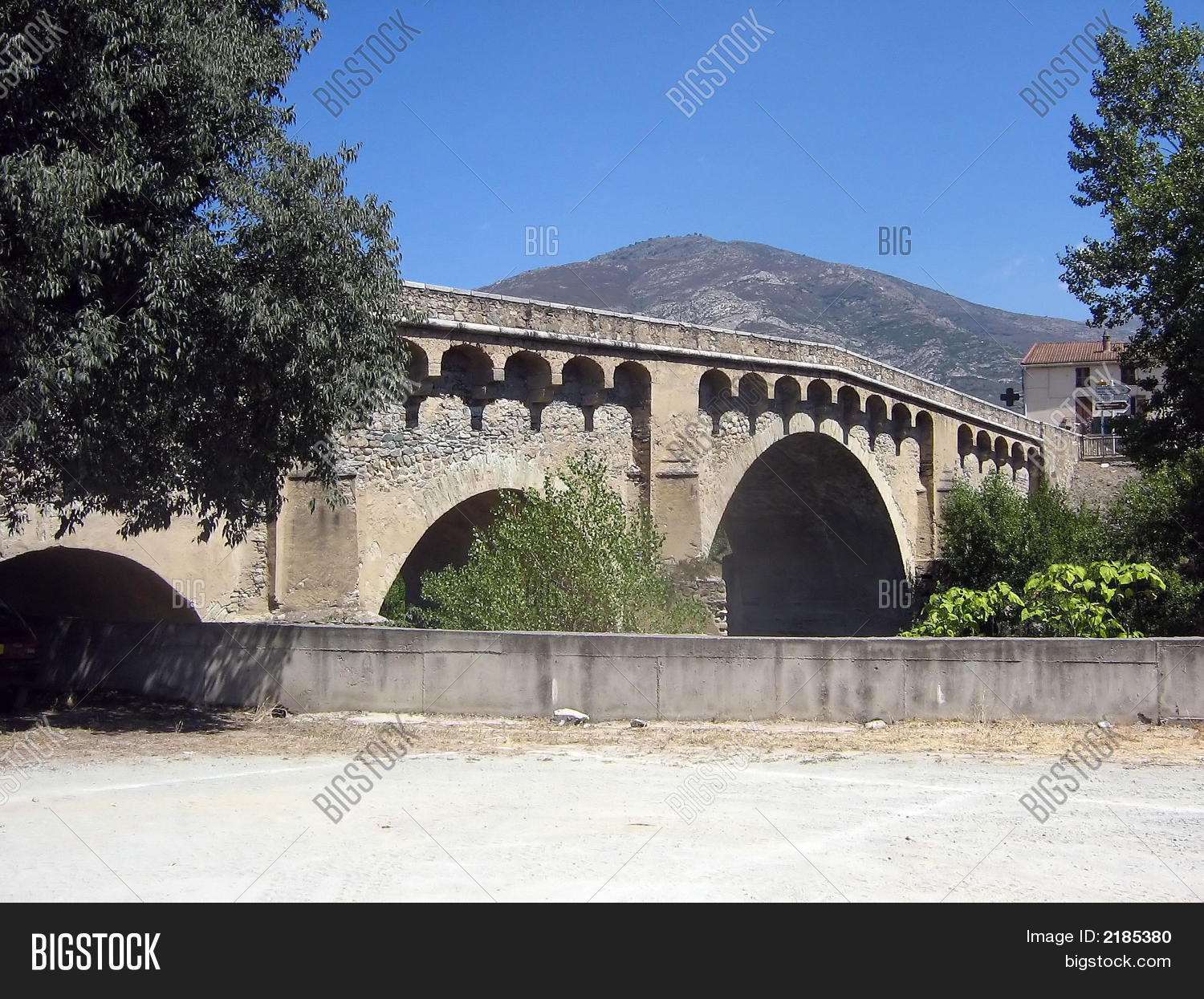 Ponte Image & Photo (Free Trial) | Bigstock