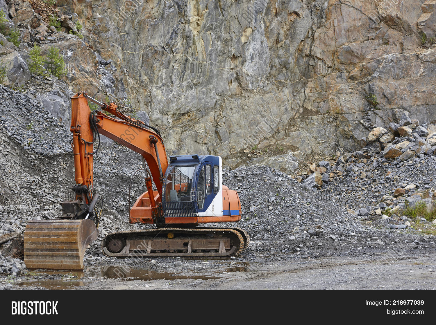 Quarry Aggregate Heavy Image & Photo (Free Trial) | Bigstock