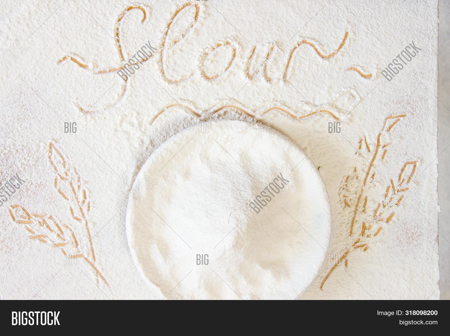 Plate Flour On Floured Image & Photo (Free Trial) | Bigstock