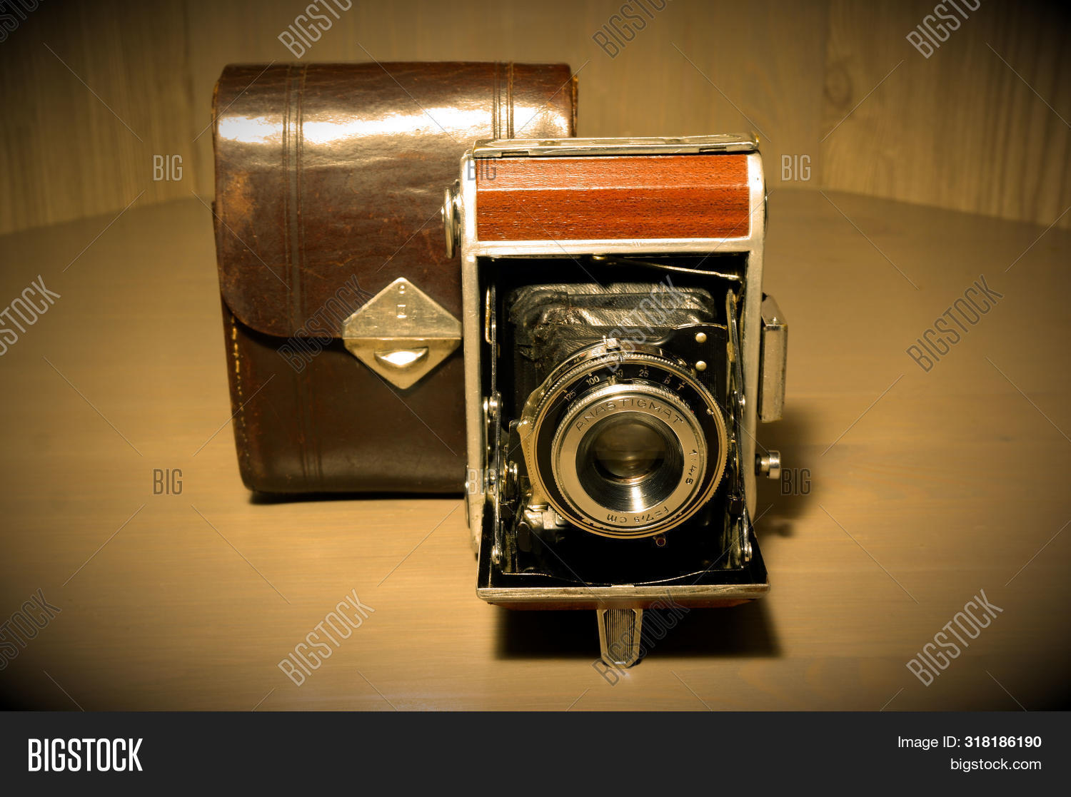 Retro Old Vintage Image & Photo (Free Trial) | Bigstock