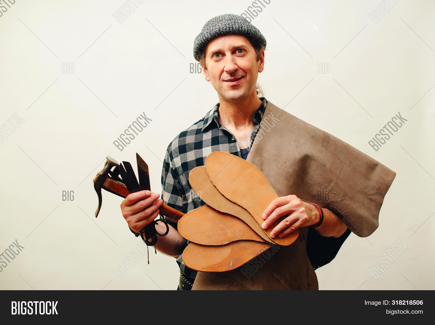 Cobbler Holding Set Image & Photo (Free Trial) | Bigstock