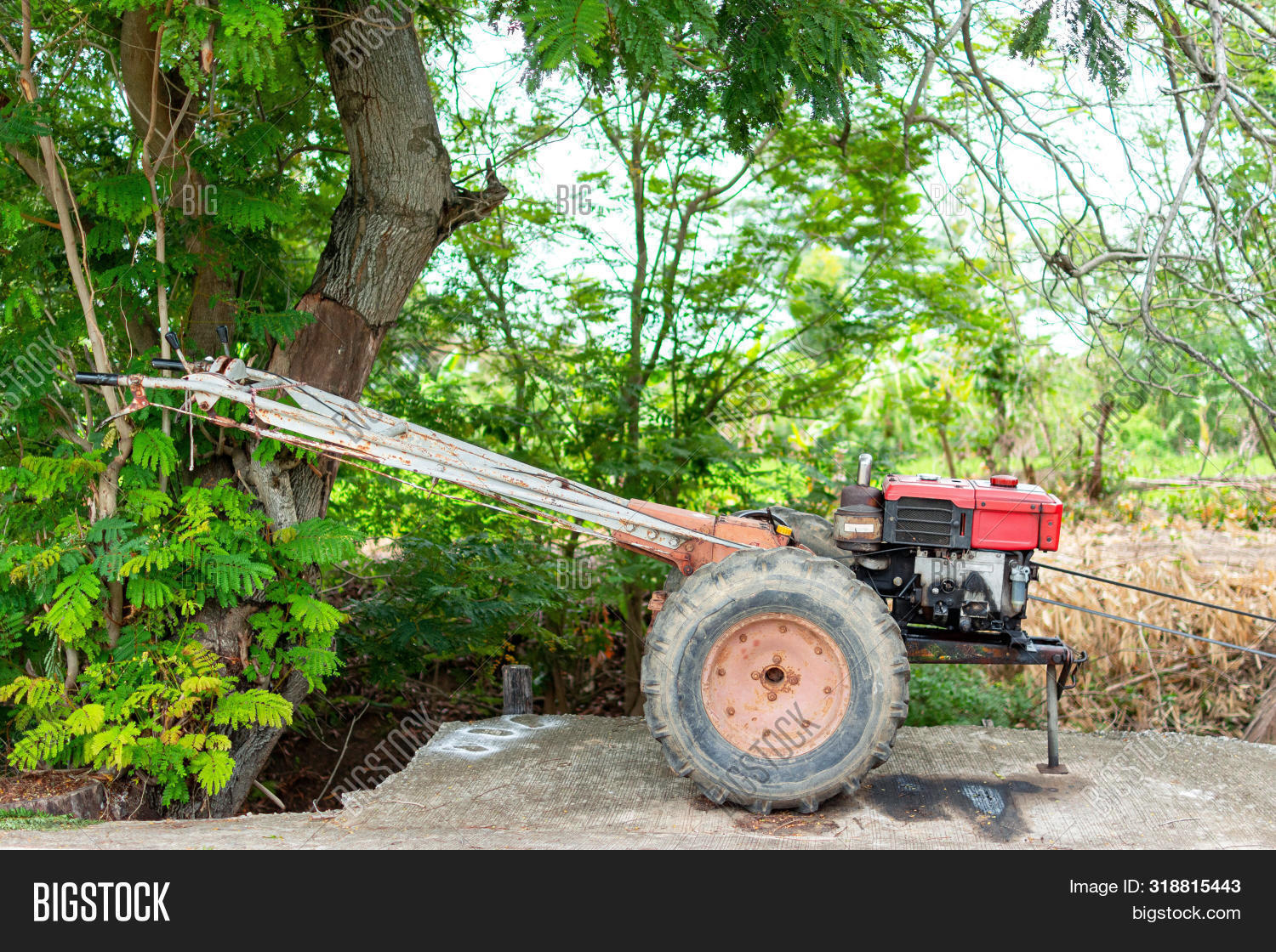 Motor Machine Tractor Image & Photo (Free Trial) | Bigstock