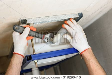 Worker Using Spanner Image & Photo (Free Trial) | Bigstock