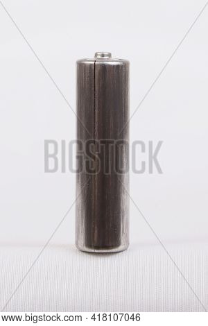 Single Lithium Ion Image & Photo (Free Trial) | Bigstock