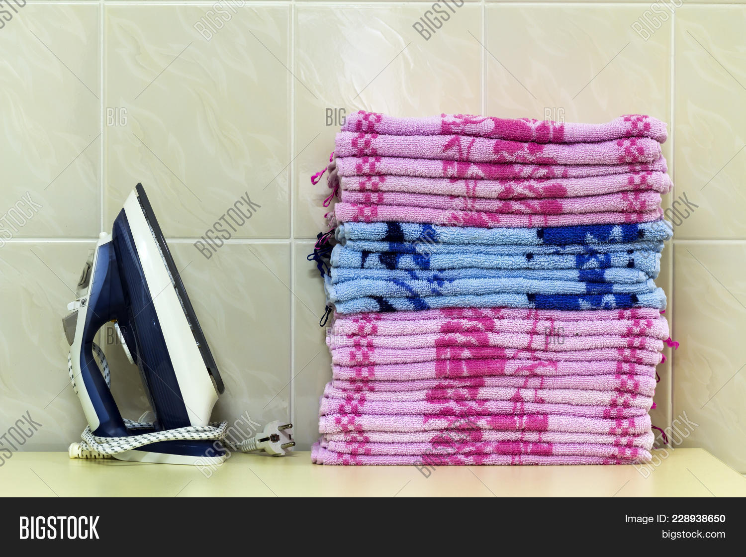 Ironing Linen Steam Image & Photo (Free Trial) | Bigstock