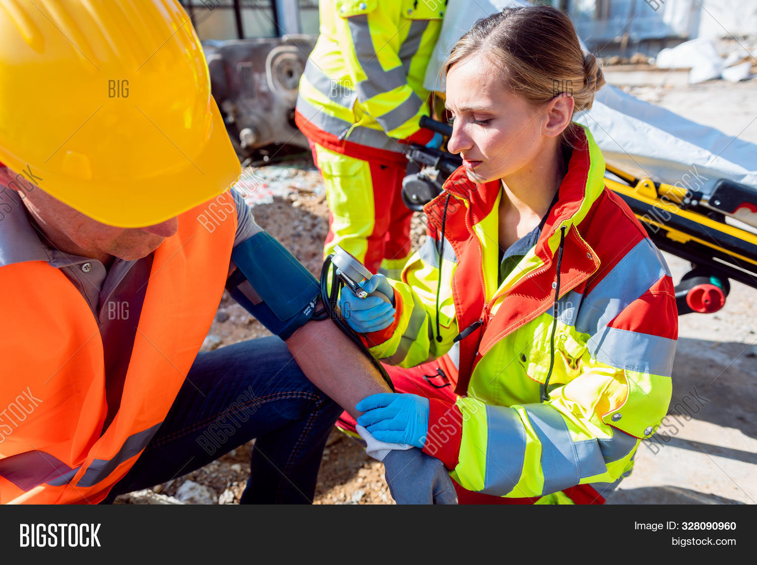 Paramedic Measuring Image & Photo (Free Trial) | Bigstock