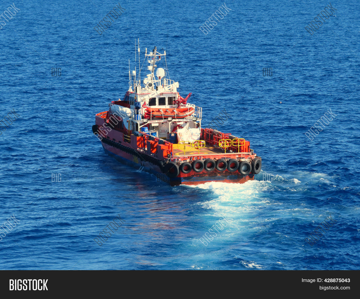 Supply Boat Transfer Image & Photo (Free Trial) | Bigstock