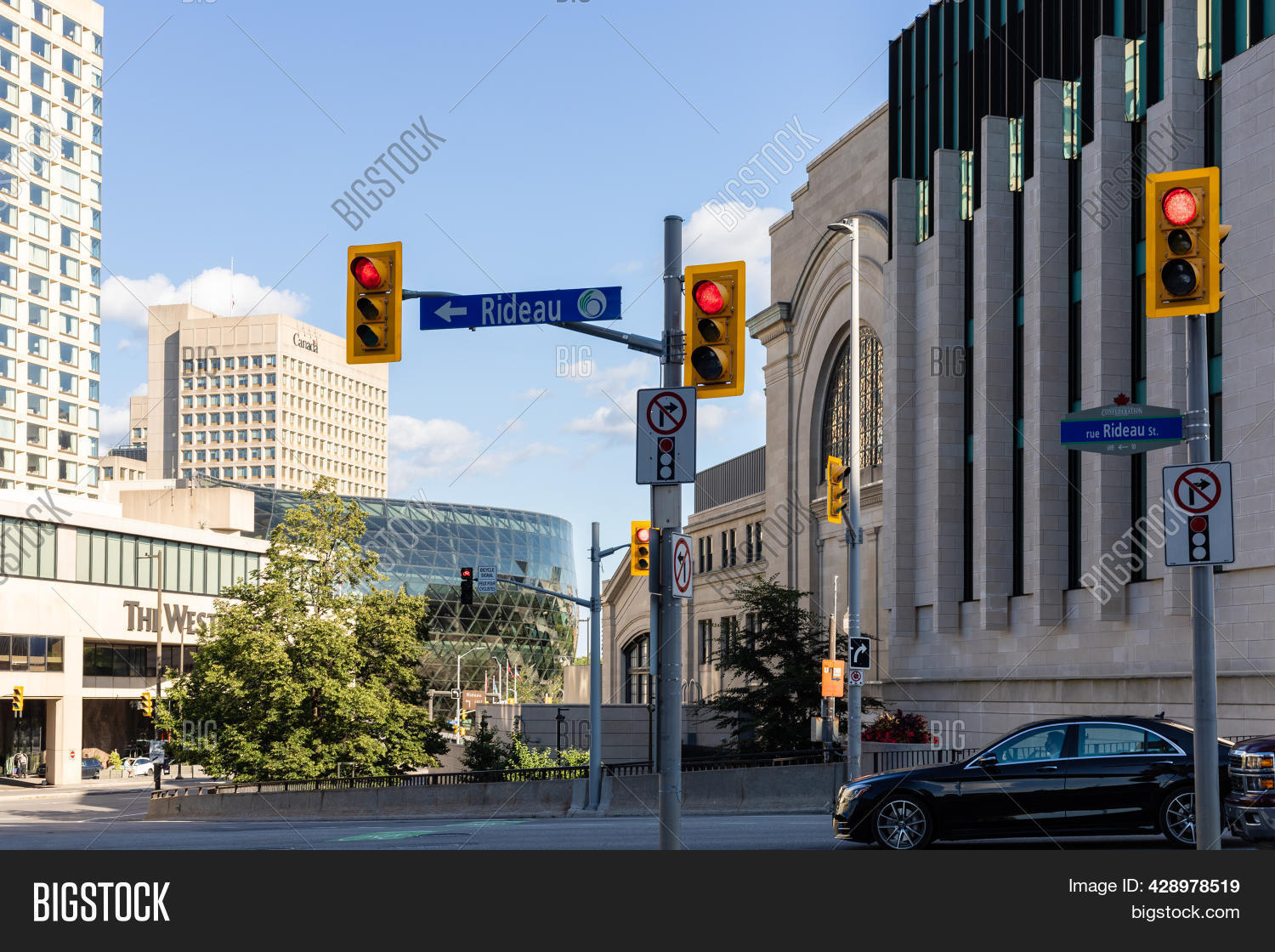 Rideau Street Downtown Image & Photo (Free Trial) | Bigstock