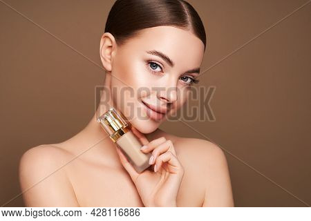 Ibb美女 图片、插图和矢量图（免费） - Bigstock