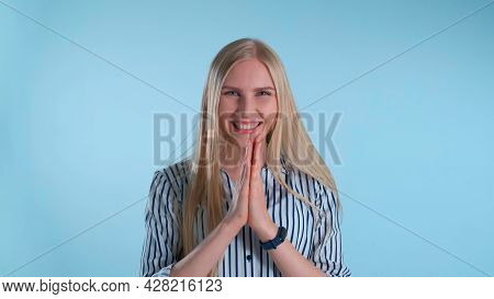 Woman Clapping Her Image & Photo (Free Trial) | Bigstock