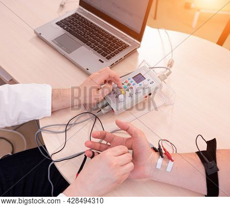 Patient Nerves Testing Image & Photo (Free Trial) | Bigstock