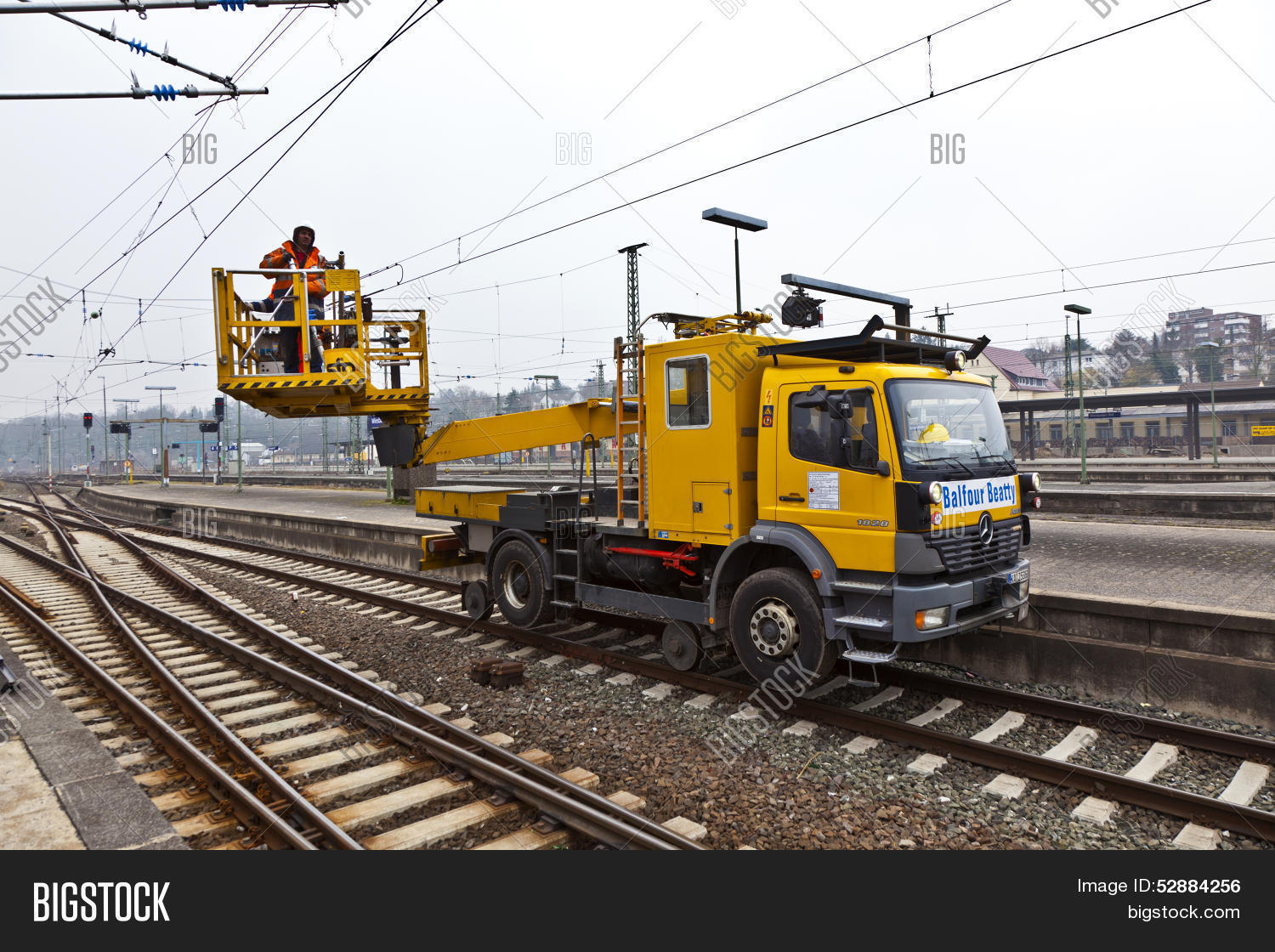 Worker Repair Catenary Image & Photo (Free Trial) | Bigstock