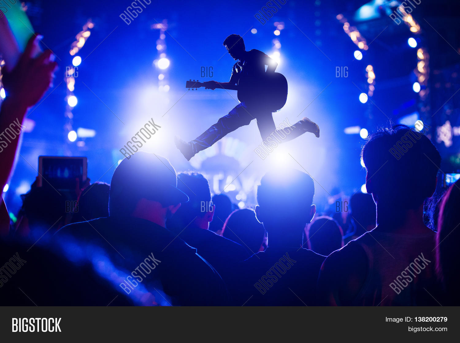 Singer Singing On Image & Photo (Free Trial) | Bigstock