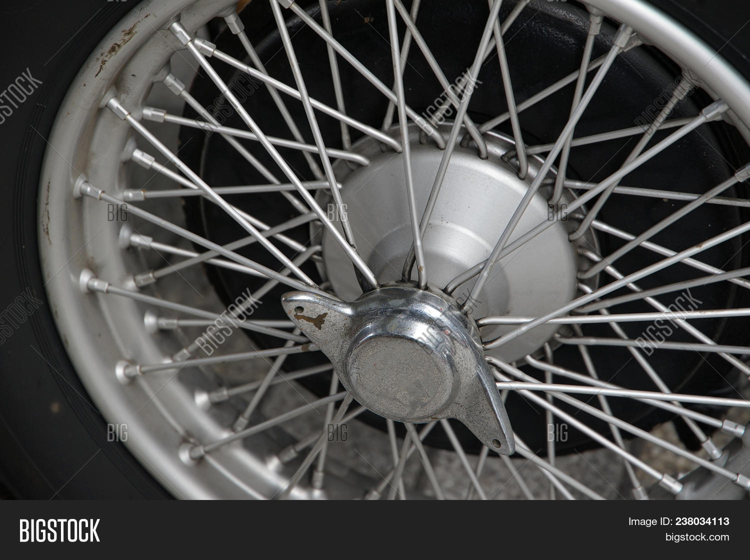 Wheel Tire Spoke Image & Photo (Free Trial) | Bigstock