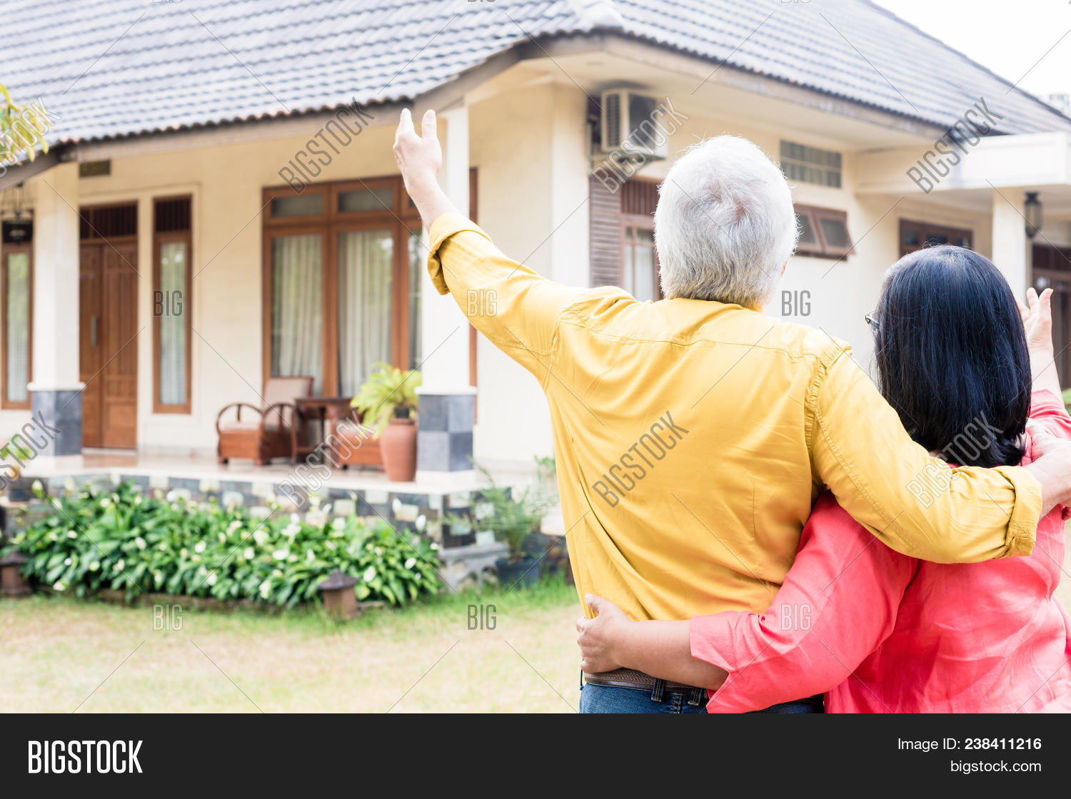 Elderly Man Pointing Image & Photo (Free Trial) | Bigstock