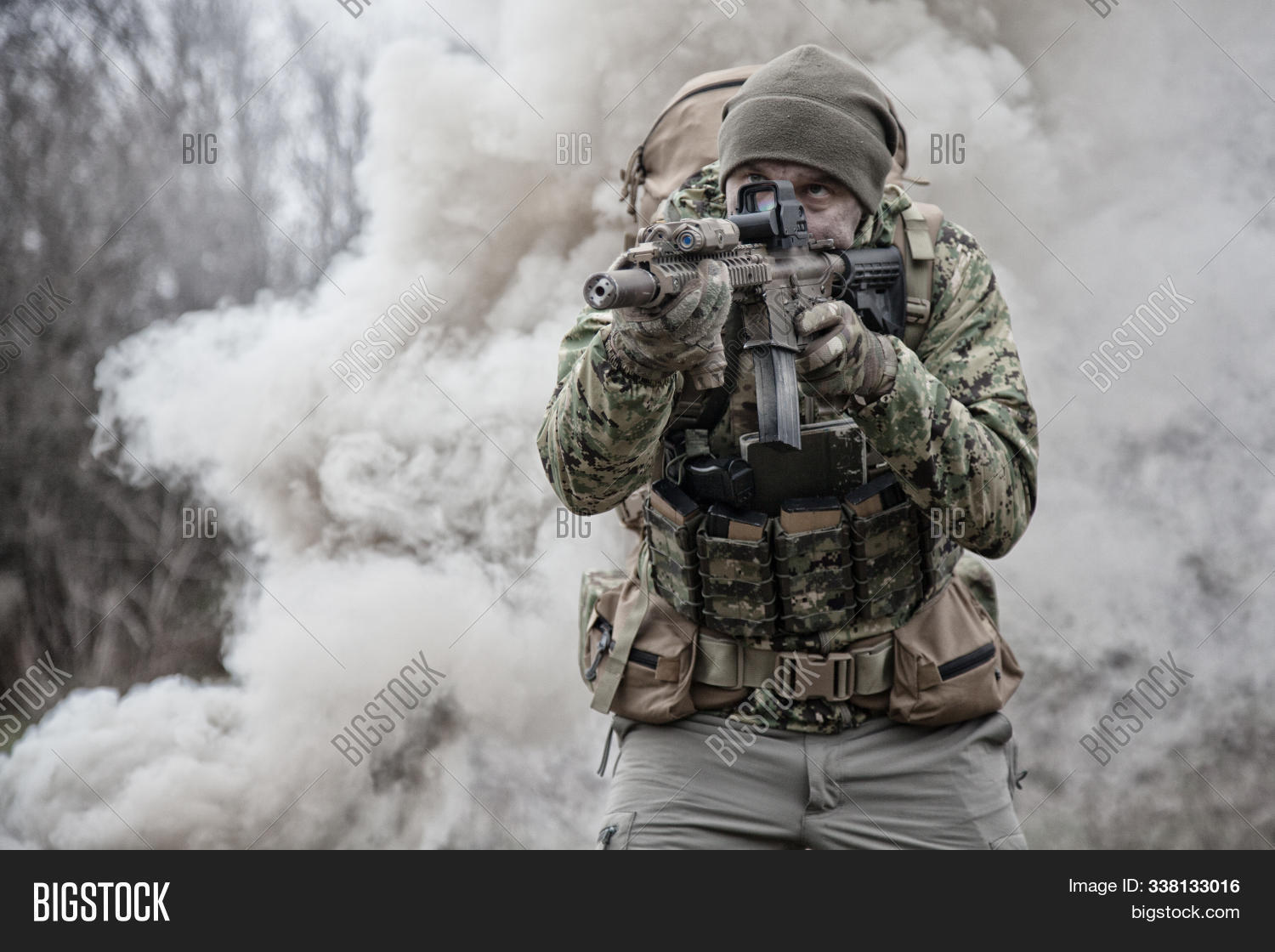 Army Soldier Attacking Image & Photo (Free Trial) | Bigstock