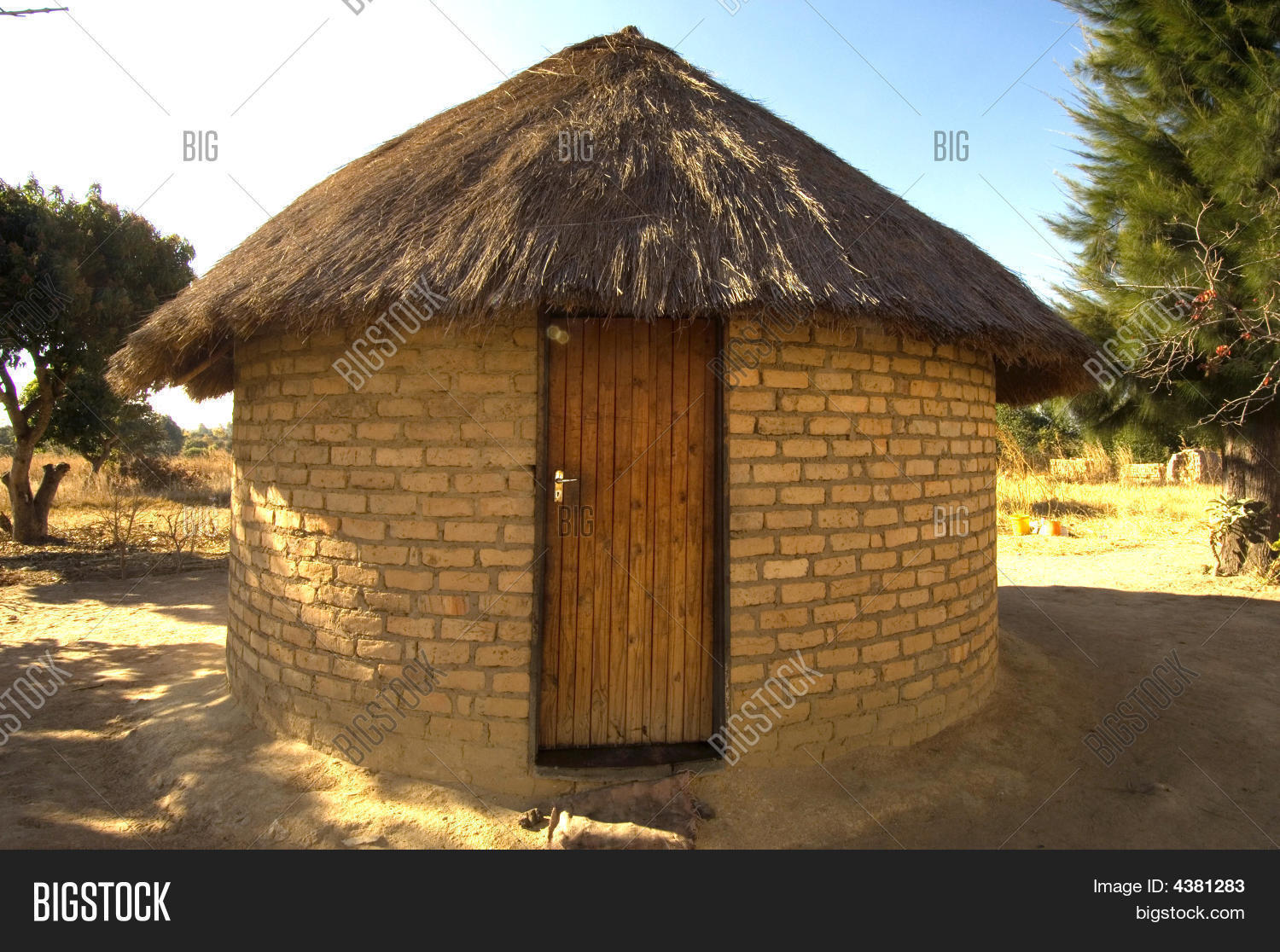 Traditional Zimbabwe Houses