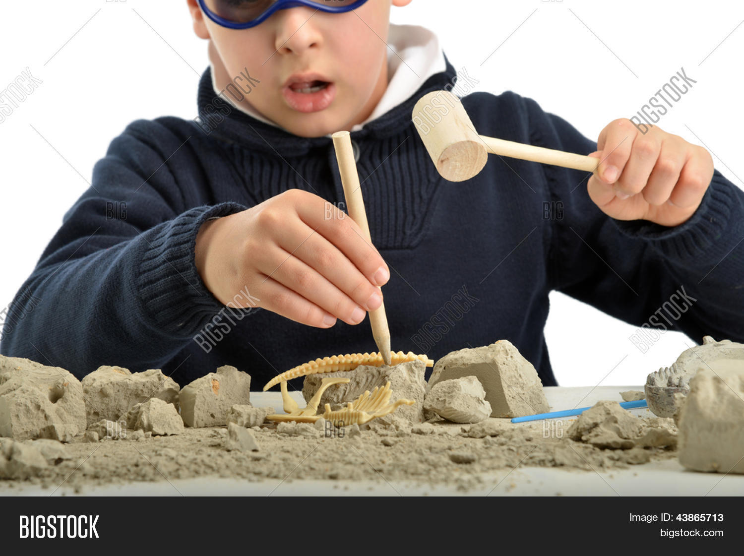 Child Archaeologist Image & Photo (Free Trial) | Bigstock
