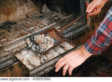Ash Removal Fireplace Image & Photo (Free Trial) | Bigstock