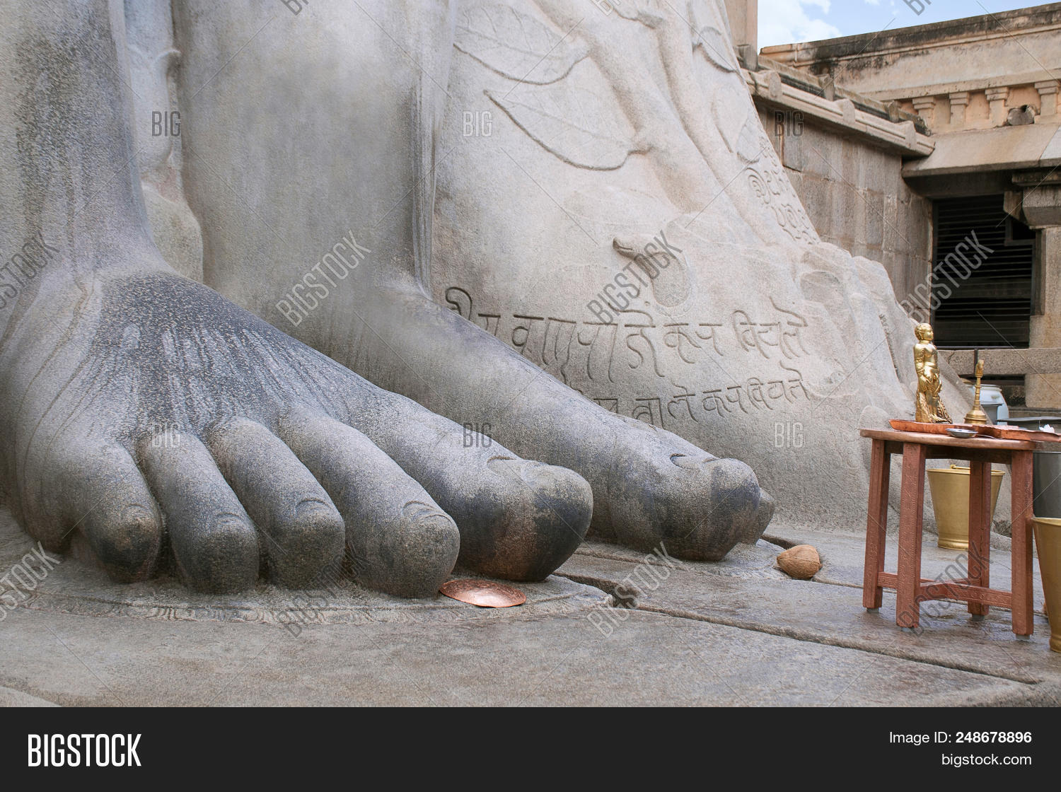 Close Feet Statue Image & Photo (Free Trial) | Bigstock