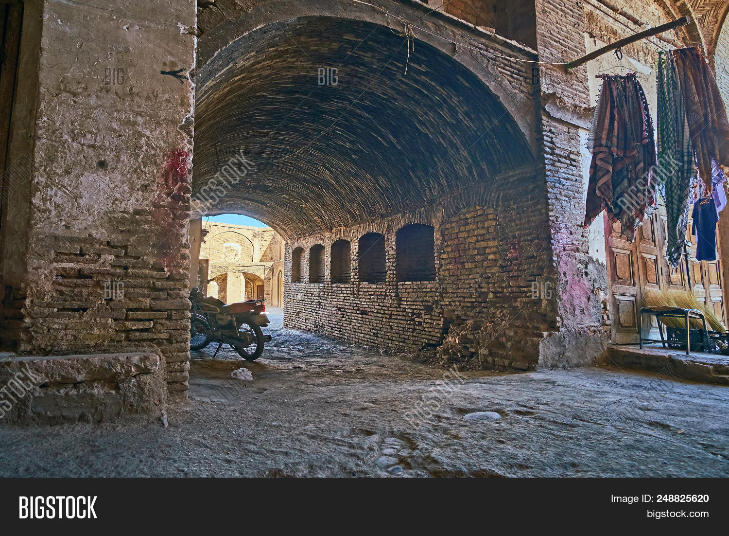 Shabby Brick Pass Image & Photo (Free Trial) | Bigstock